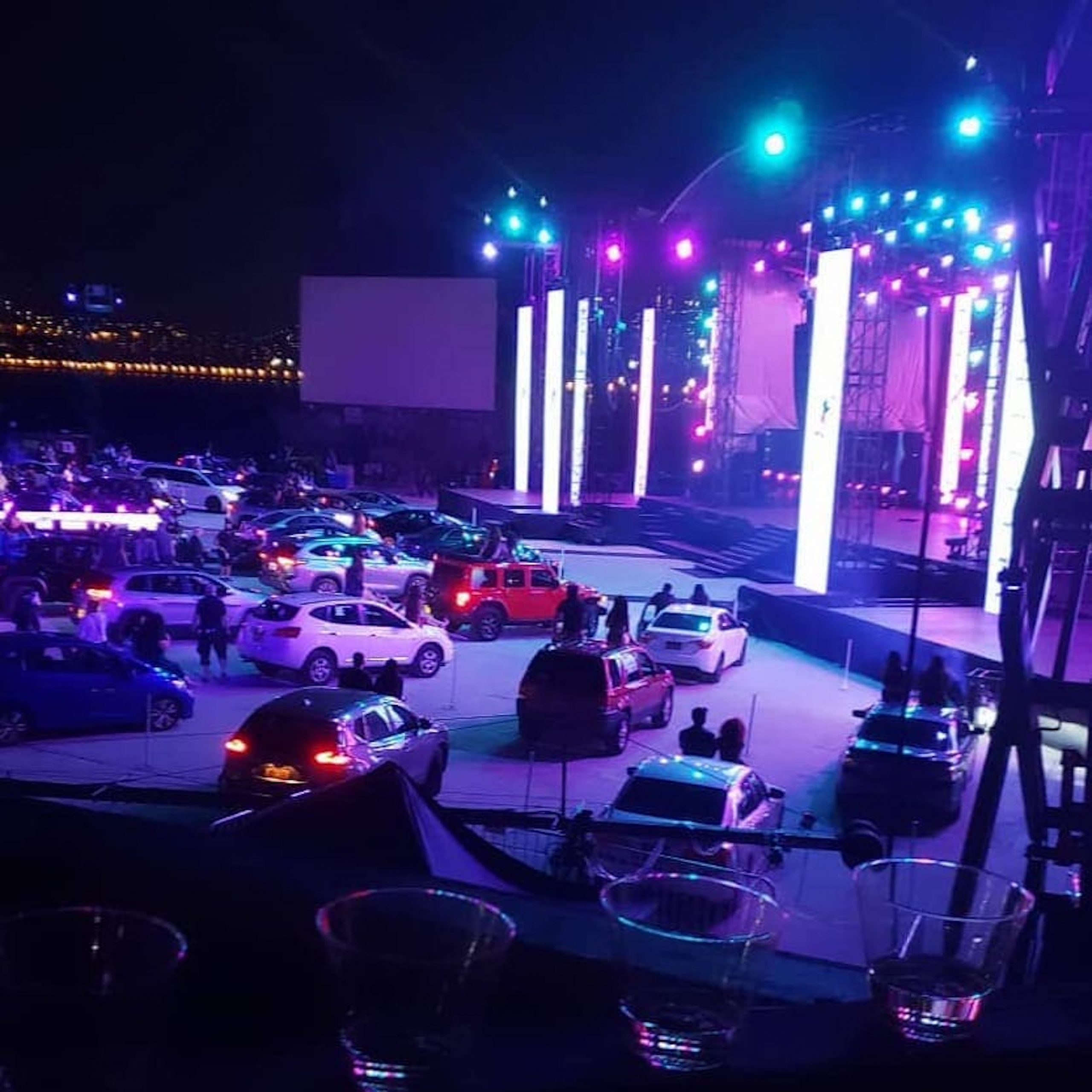 See the MTV VMAs’ Greenpoint Drive-In Set-Up - Greenpointers