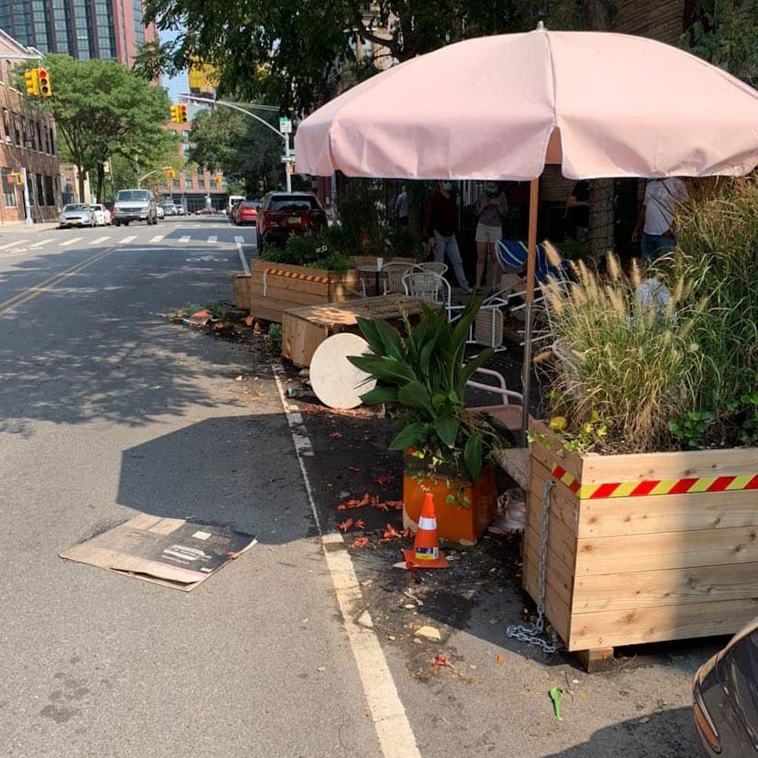 Hit and Run at Franklin Street Curbside Cafe Injures Woman - Greenpointers