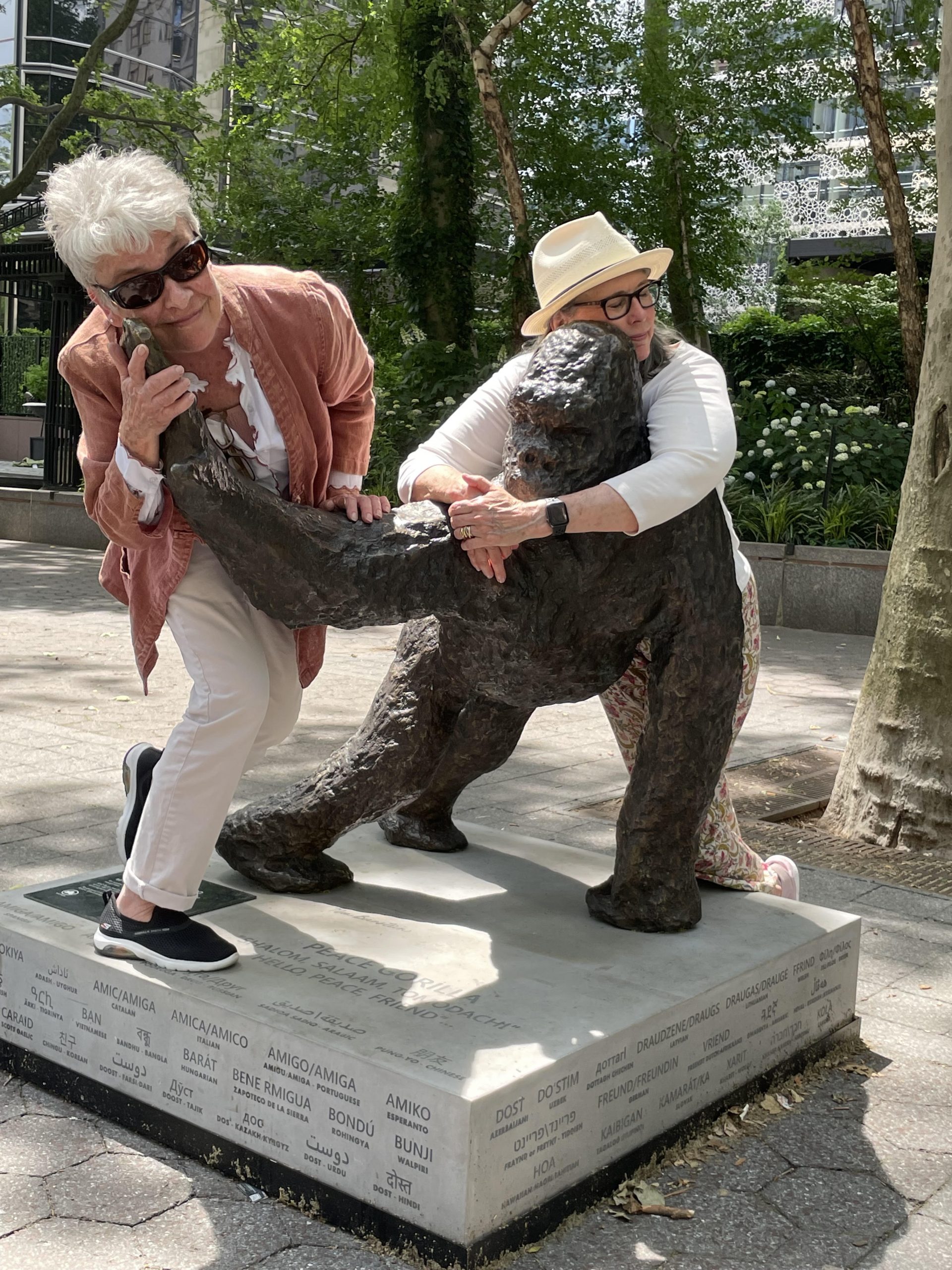 Get Ready to Meet Newtown Barge Park's Newest Inhabitant: Peace Gorilla - Greenpointers