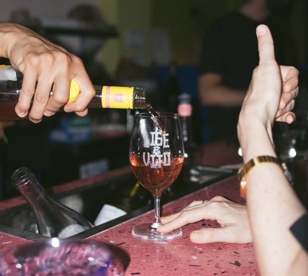 Lise & Vito Wine Bar Officially Opens on Nassau Avenue - Greenpointers